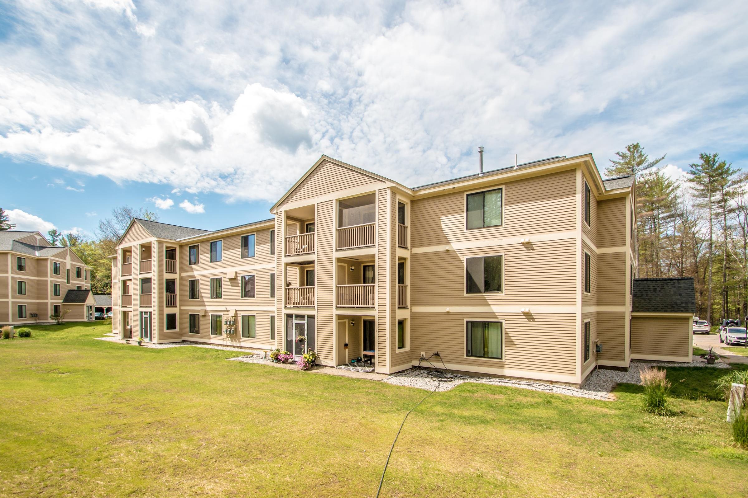 New Hampshire Golf Condos, Ski Condos, Mountain and Resort Condos