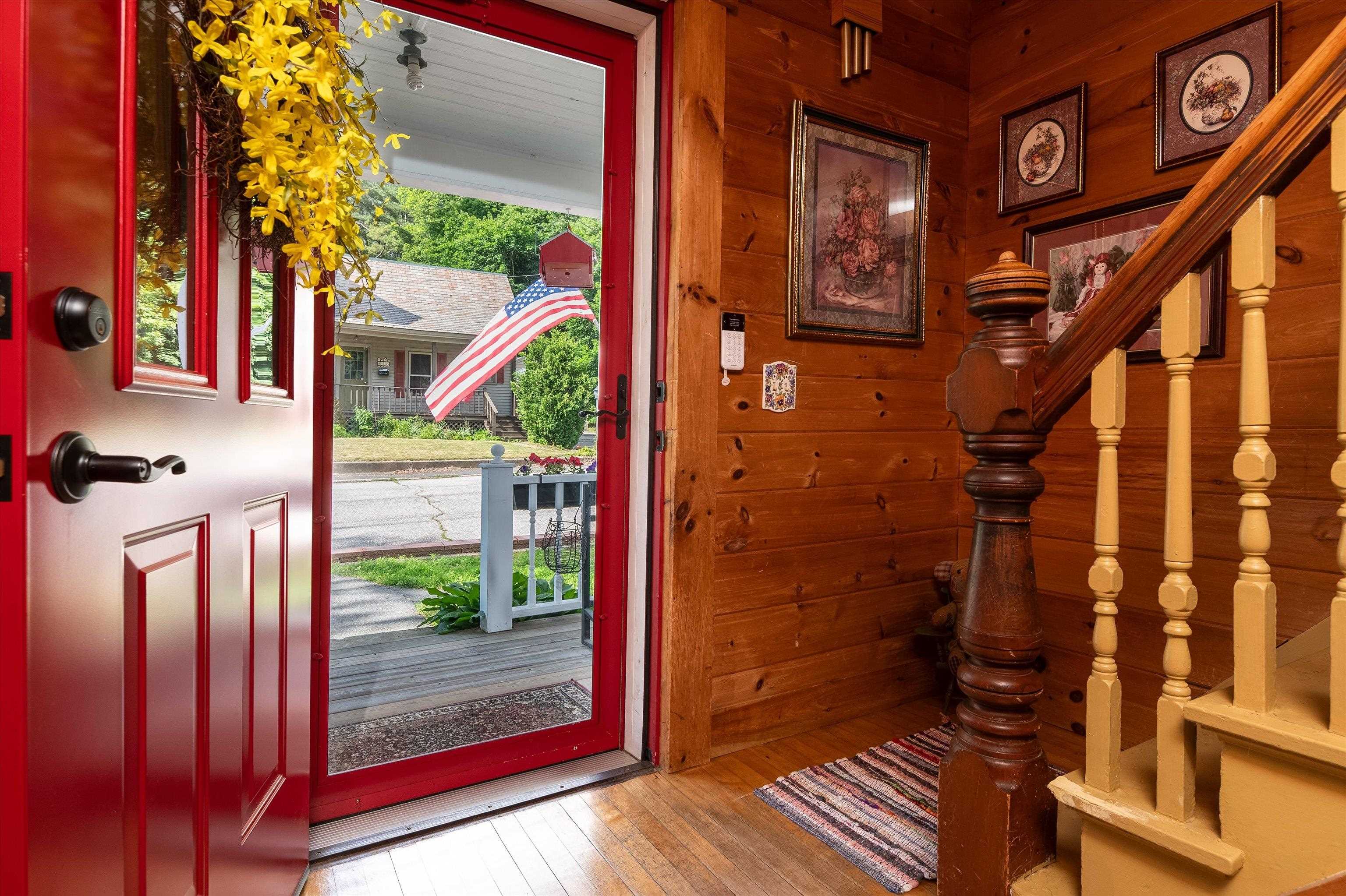 PrimeMLS - Linda Benoit - Broker in Springfield, Vermont