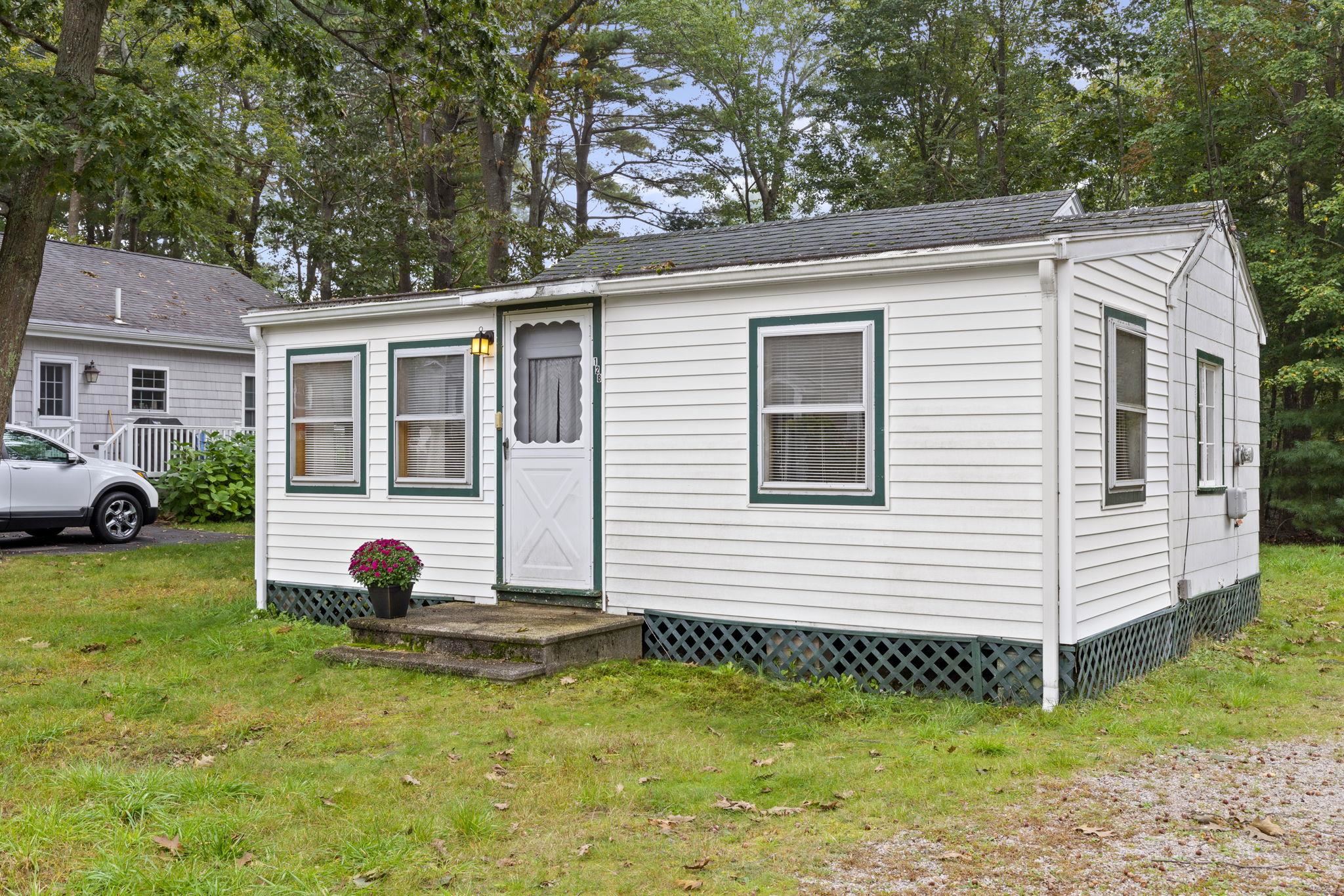 128 North Shore Road , Hampton, NH | MLS# 4973249 | Carey & Giampa Realtors