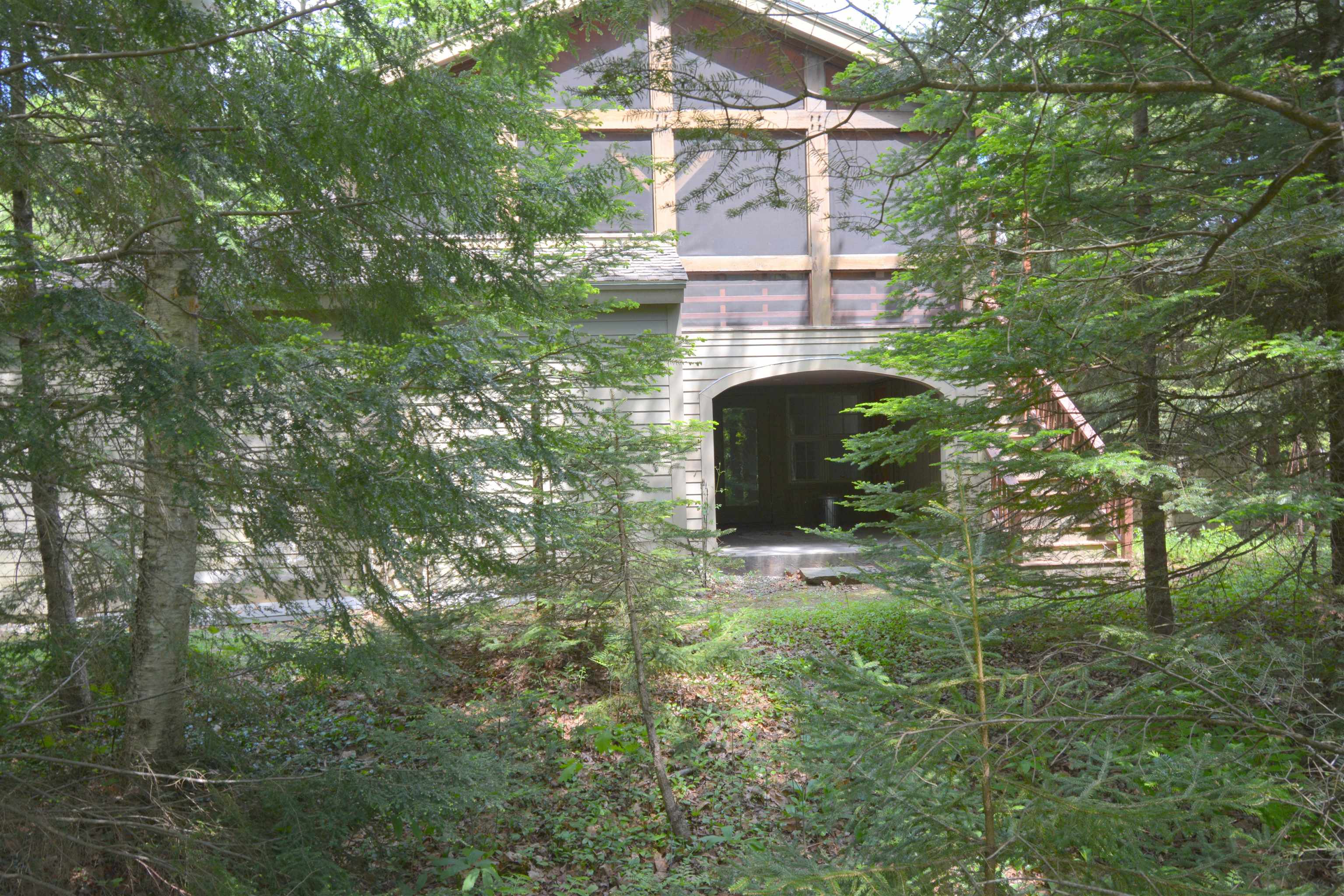 Eastman Pond Waterfront Real Estate For Sale