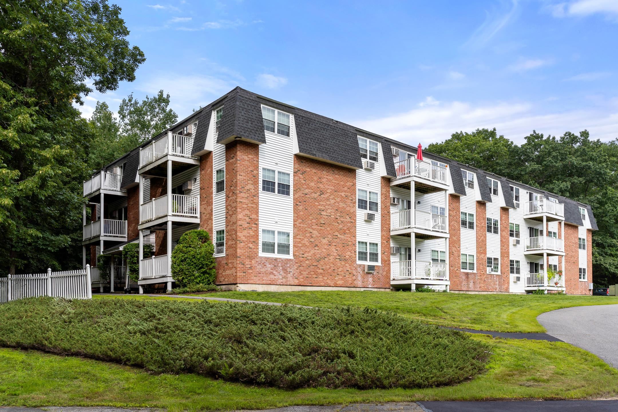 39 Ernest Avenue #207, Exeter, NH | MLS# 4990379 | Verani Realty