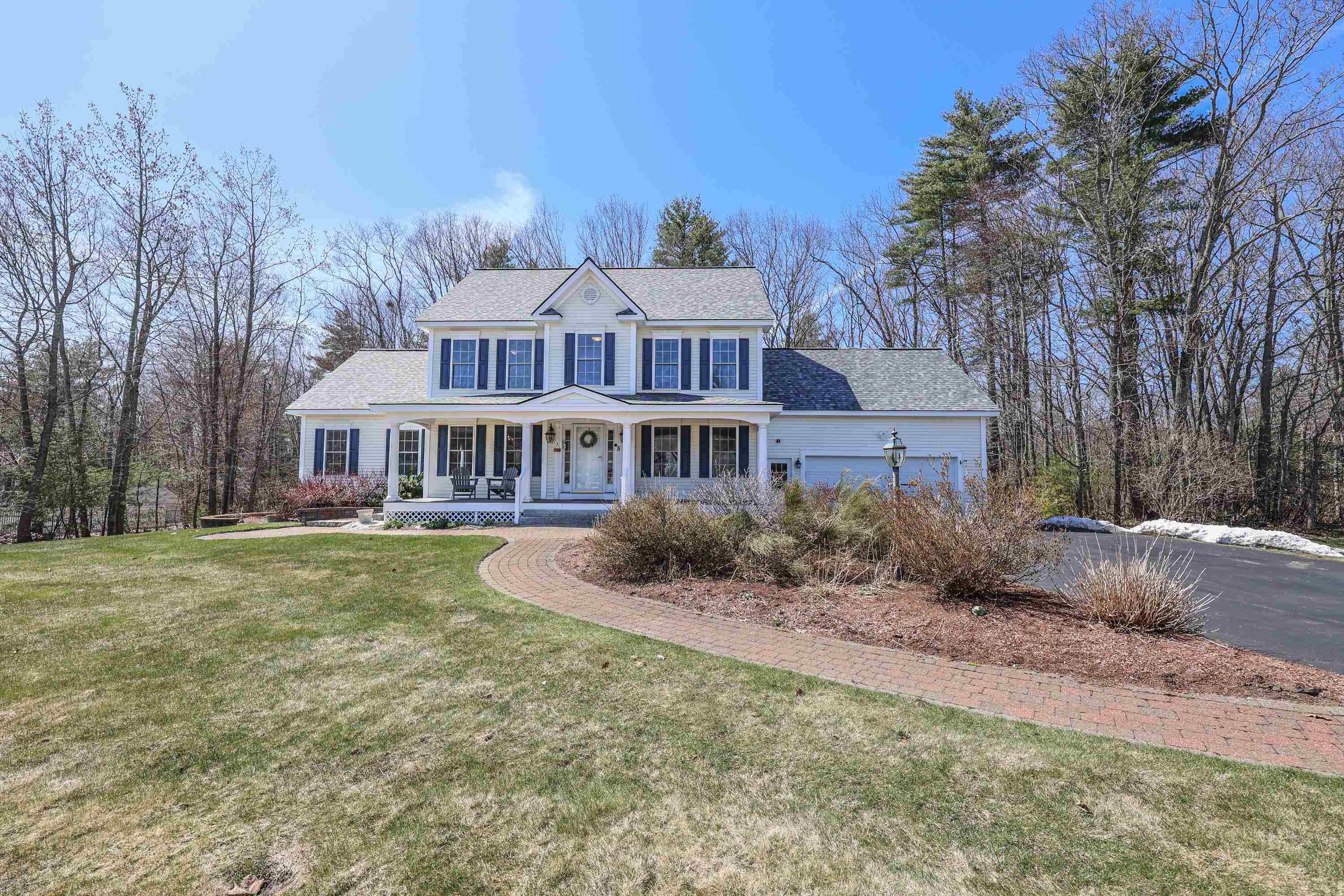 5 Misty Lane , Hooksett, NH | MLS# 4990985 | Verani Realty