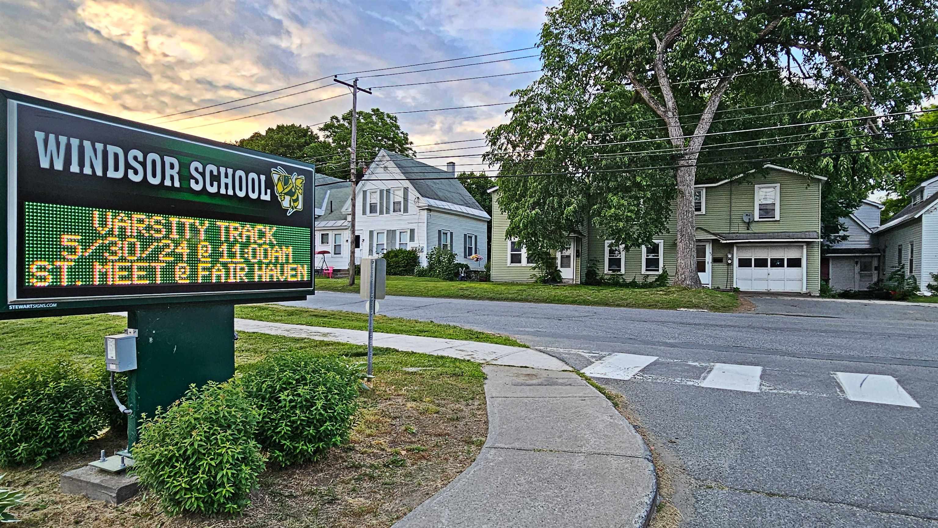 Windsor Vermont Homes between $0 and $30000000 dollars page 1