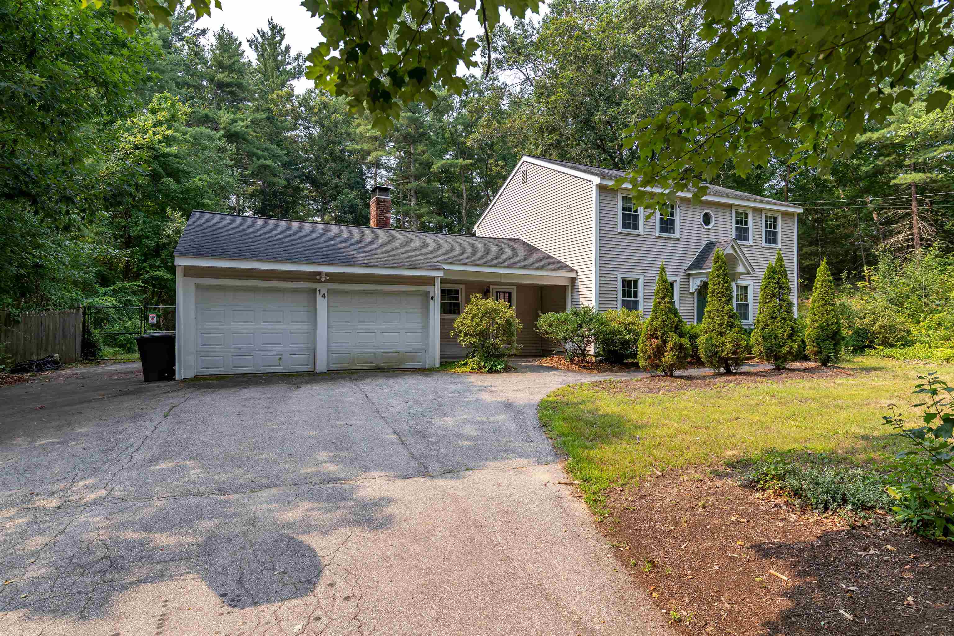 14 Martin Lane , Litchfield, NH | MLS# 5055191 | Verani Realty