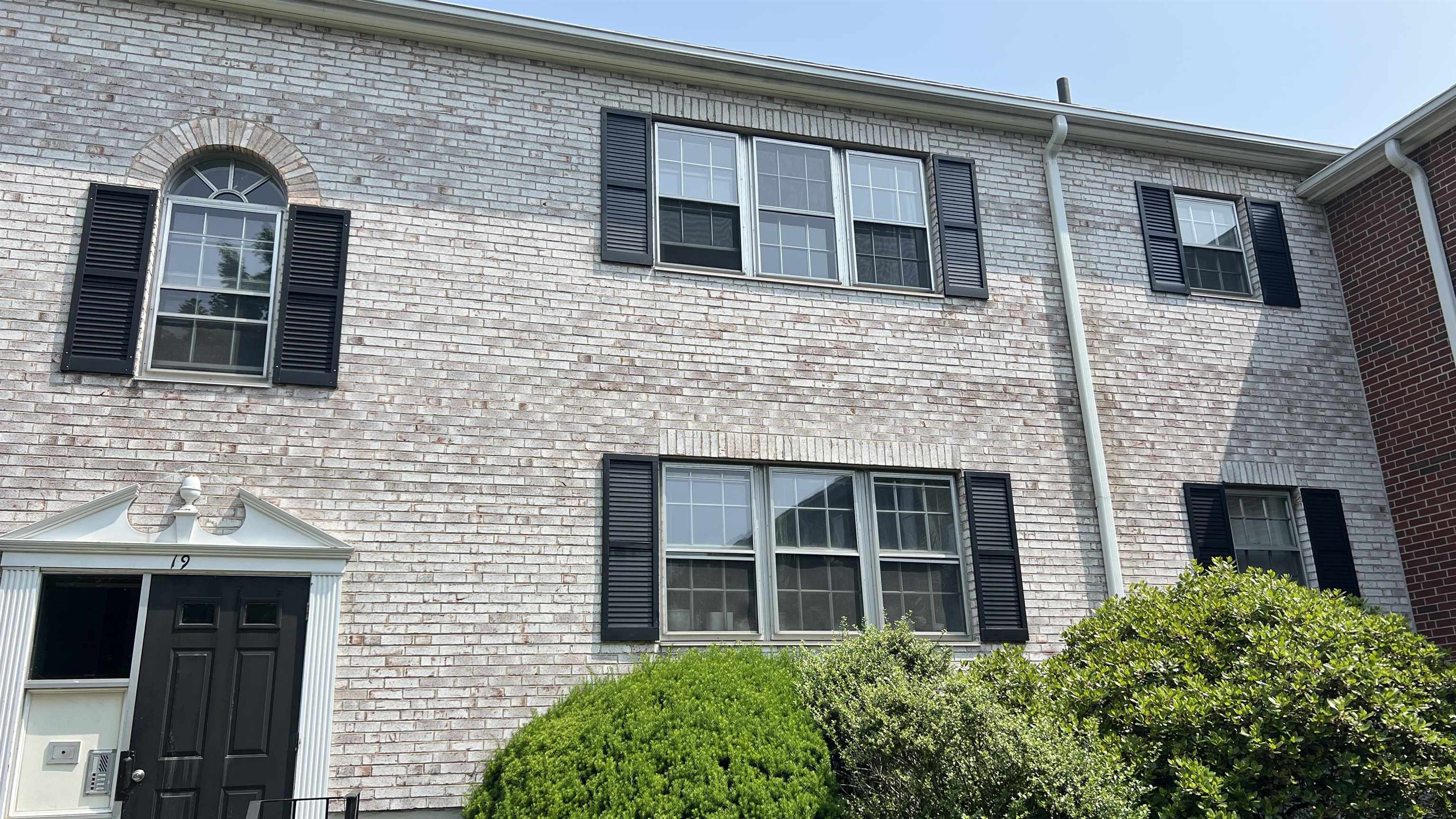 19 Lake Shore Court #4, Boston, MA | MLS# 5045919 | Carey & Giampa Realtors