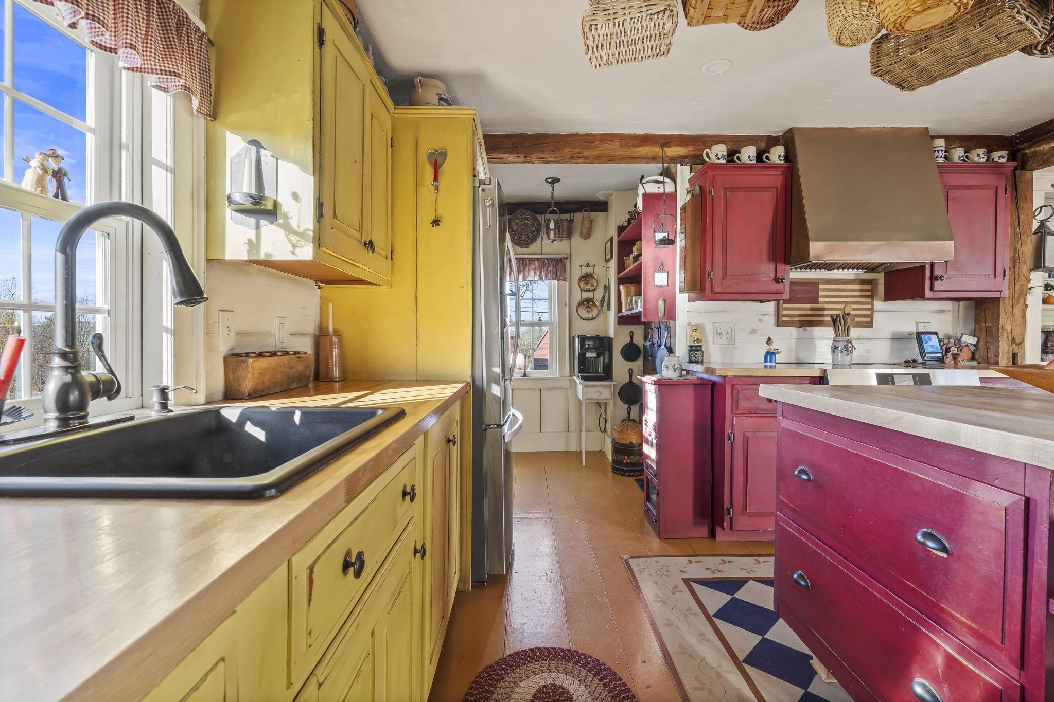 392 High Street , Candia, NH | MLS# 5070324 | Verani Realty