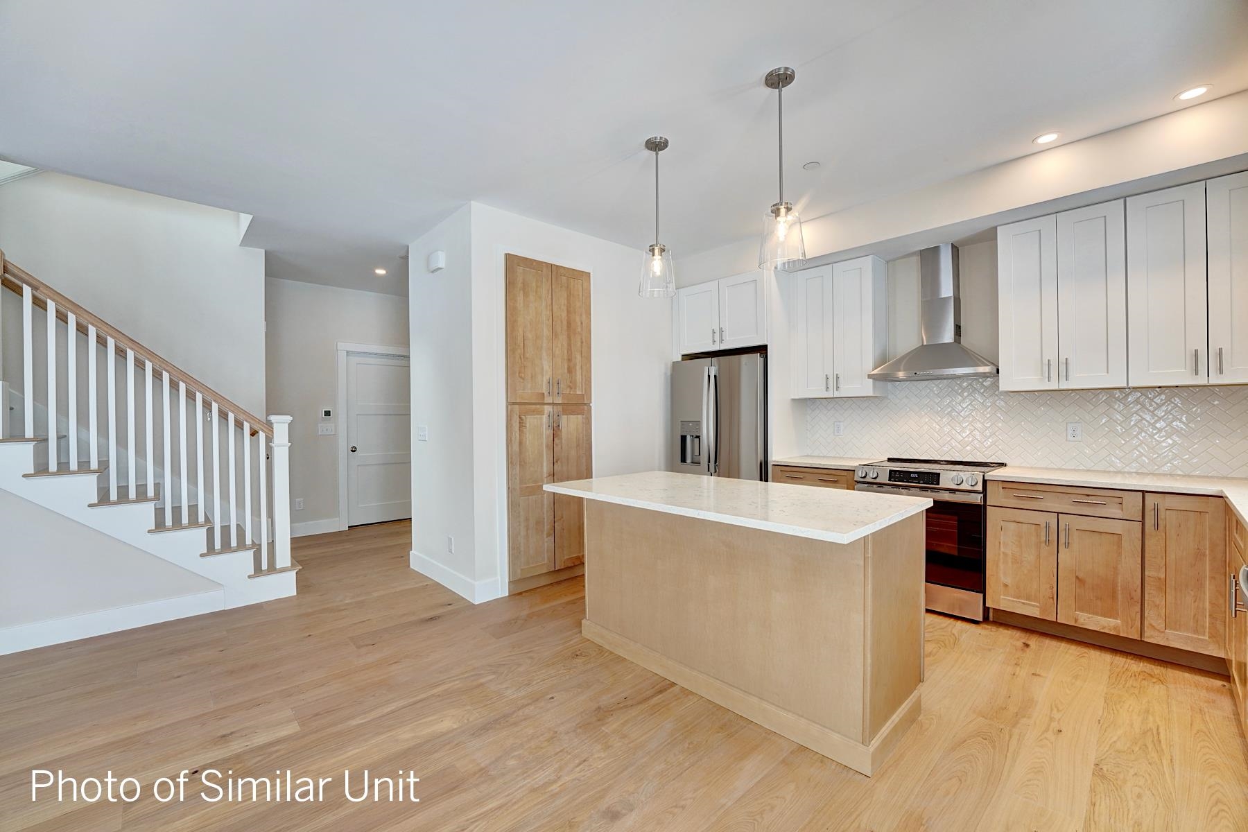 33 Kasnet Drive , Rye, NH | MLS# 5071738 | Verani Realty