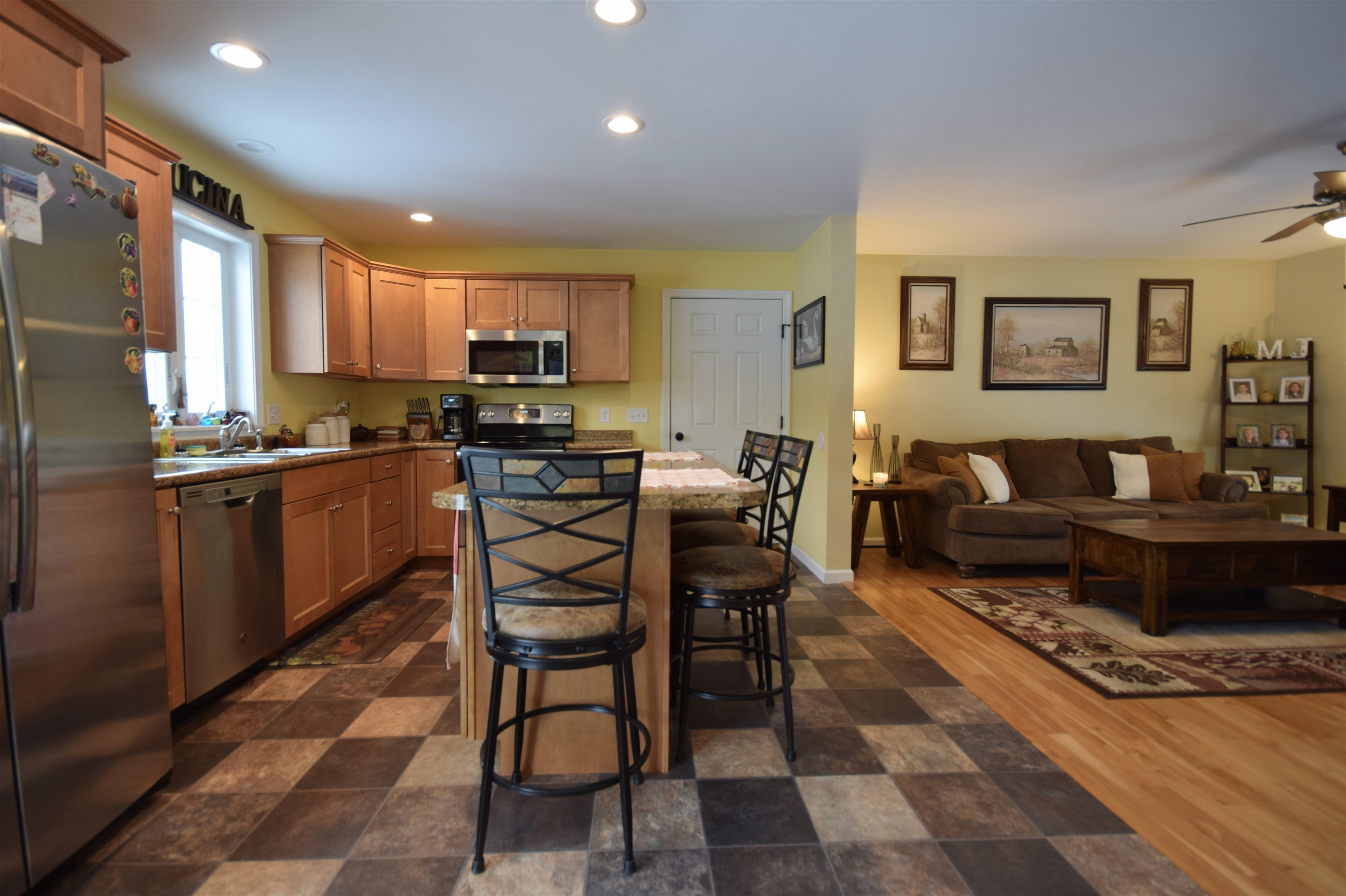 86 Reynolds Road , Grand Isle, VT | MLS# 5071825 | Verani Realty