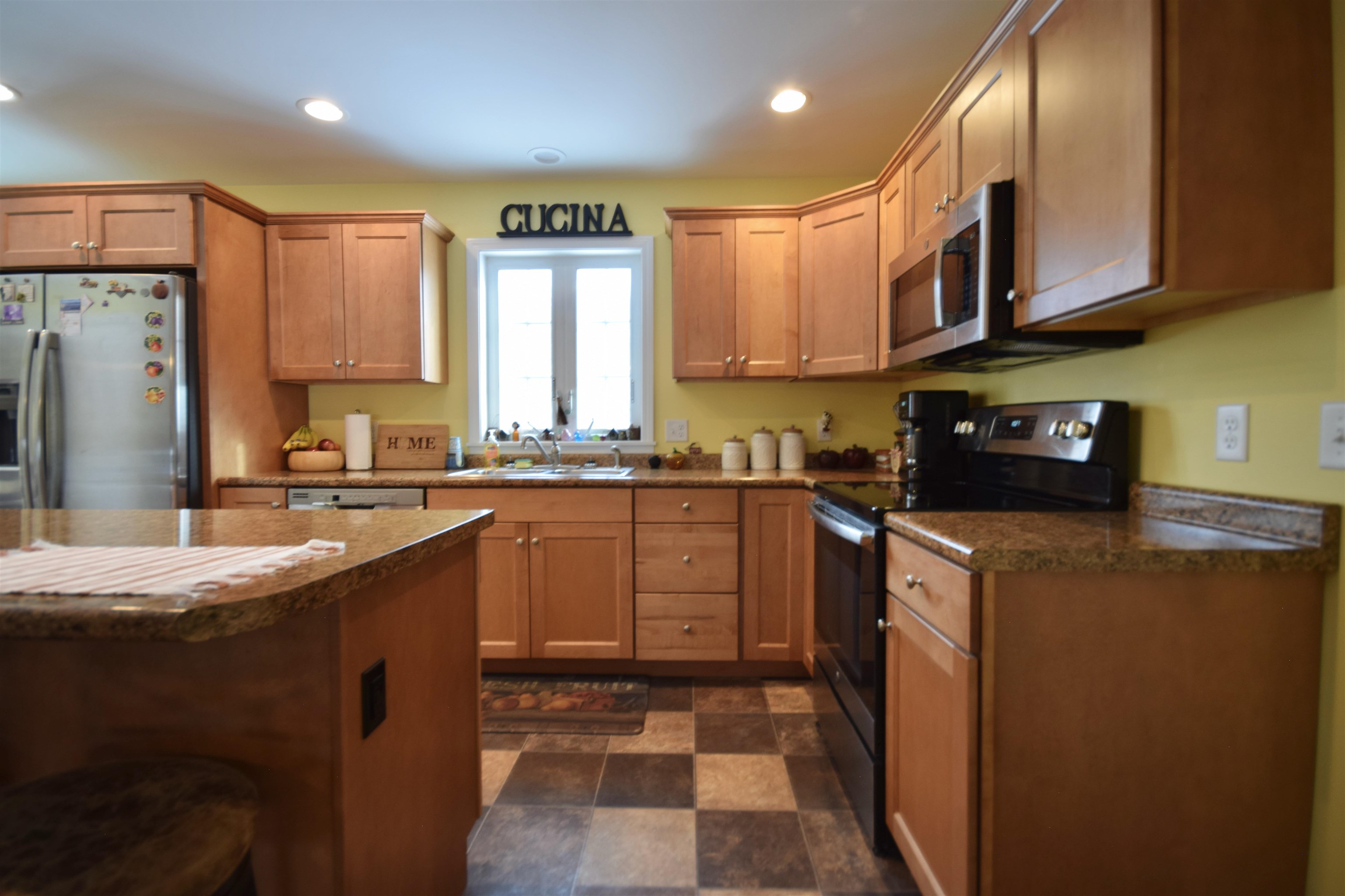 86 Reynolds Road , Grand Isle, VT | MLS# 5071825 | Verani Realty