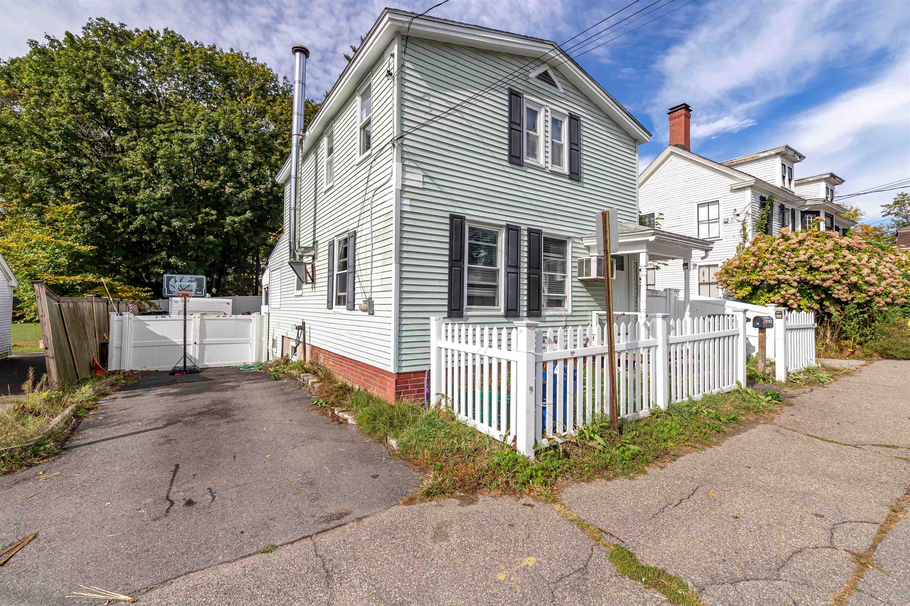 10 North Main Street , Derry, NH | MLS# 5072727 | Carey & Giampa Realtors