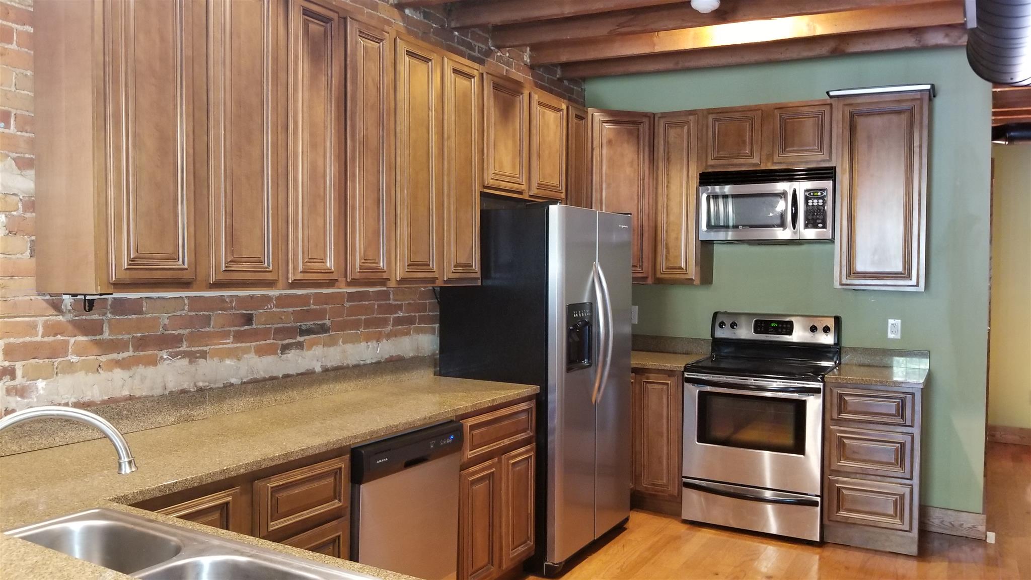 8 Central Square, #B, Bristol, NH, 03222 | MLS# 5073192 | William Raveis